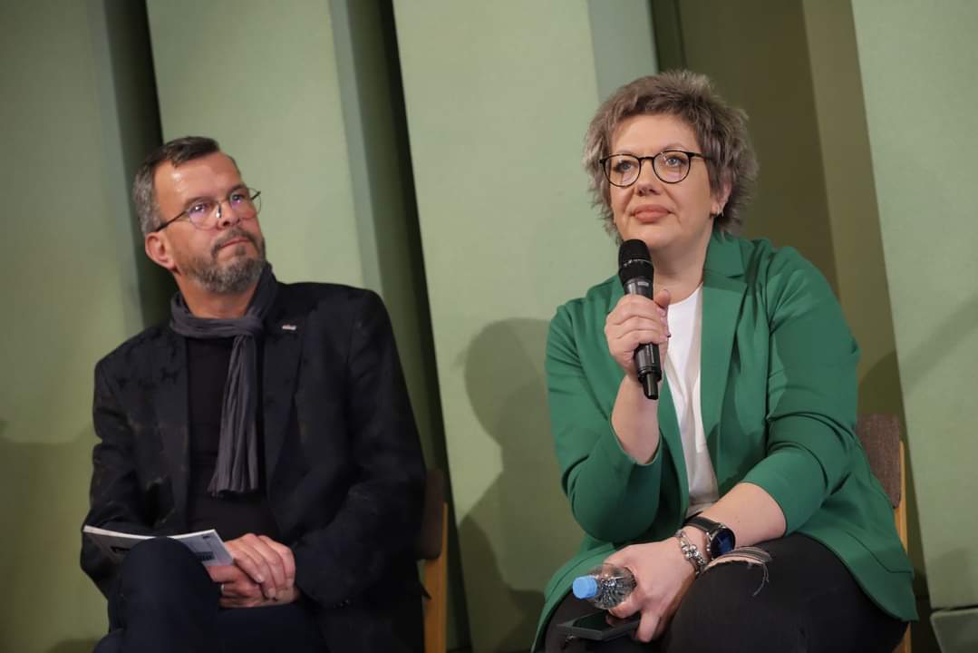 Flavia Voinea - primul jurnalist radio din România speaker la RadioDays ...